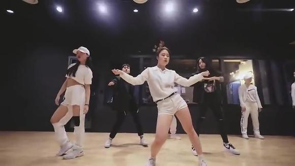 抖音最火舞蹈视频《Havana》舞蹈教学_简单易学-高清480P