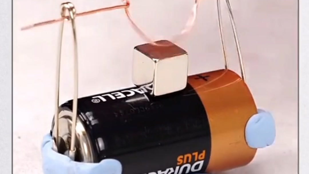 电池的奇趣小实验,满足孩子们丰富的好奇心