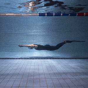 玩自由潜的super 