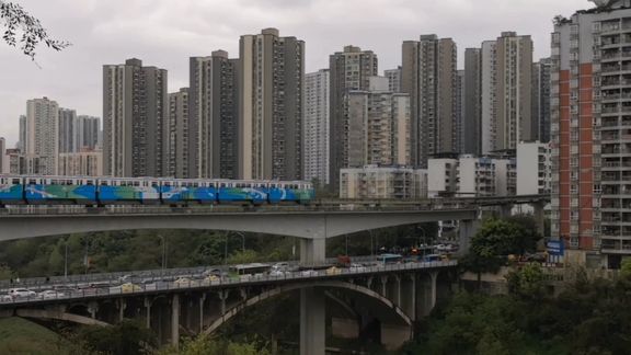 山城重庆——单轨式轻轨交通