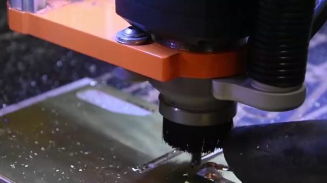 民间大叔自制的游标卡尺