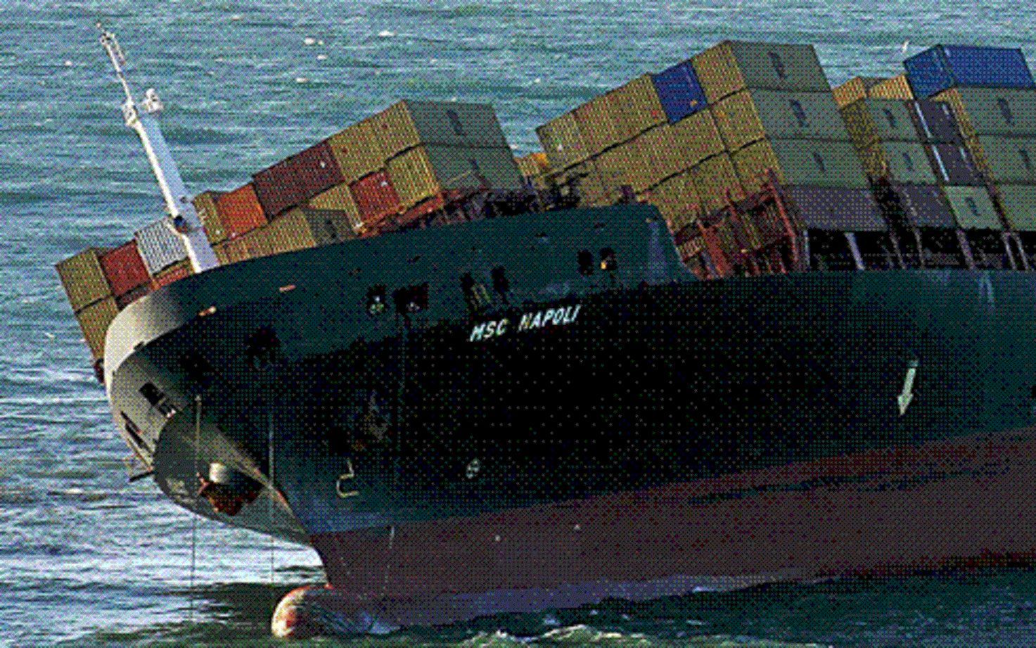 为什么钢铁造的大轮船能浮在水面上?会不会容易翻船呢?