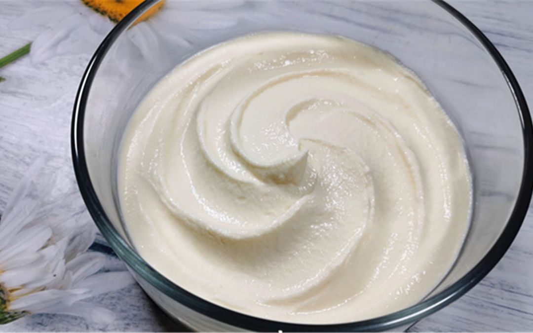 自制奶油奶酪,两种最简单的食材产生神奇的变化,牛奶瞬间变奶酪