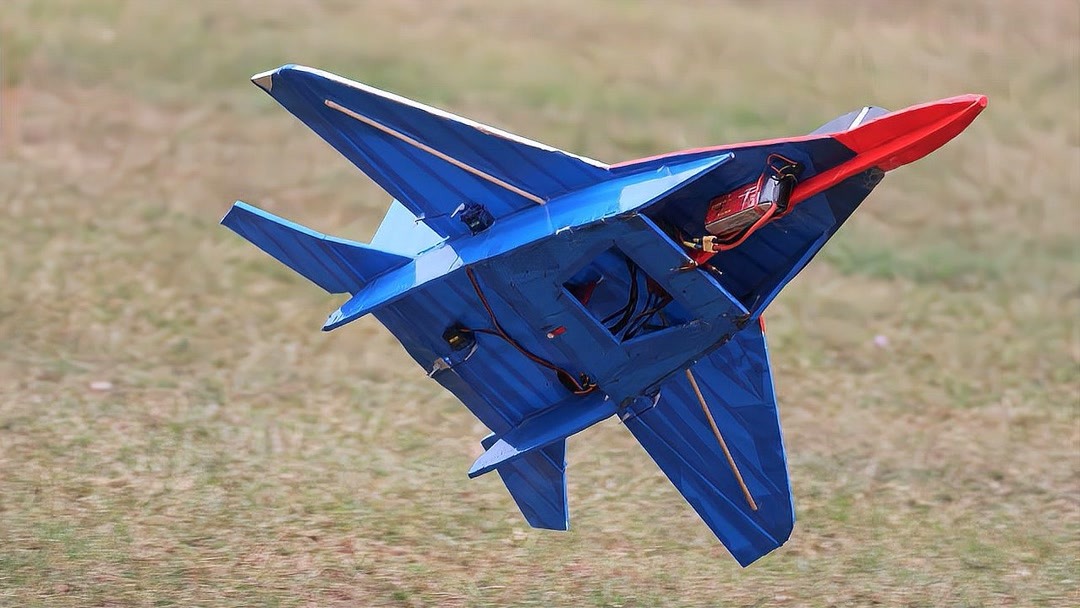 用泡沫板制作MiG-29喷气式飞机模型玩具