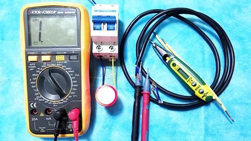 测量电路毛病的4种方法,会2种的是初级电工,会4种的才是老电工