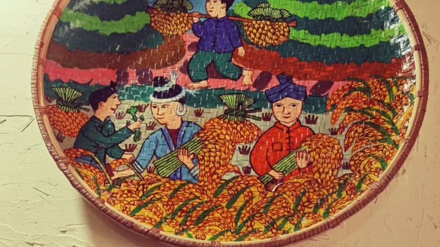 侗家簸箕画