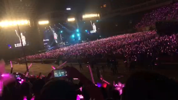 周杰伦西安演唱会灯牌事件完整版