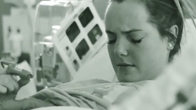 实拍:孕妇分娩产子的全过程 让人感动!