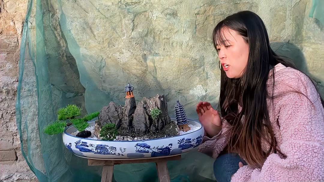 娇娇收货大"宝贝",底座已经玉化太精致了,这次可捡大漏了