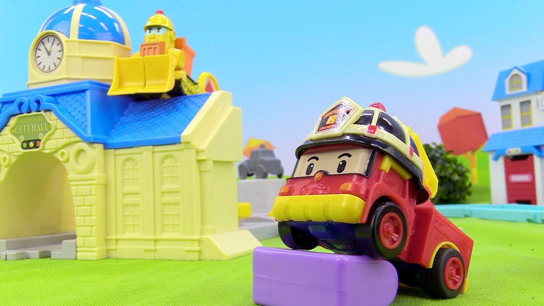 珀利小镇罗伊帮助所有的人解决困难?