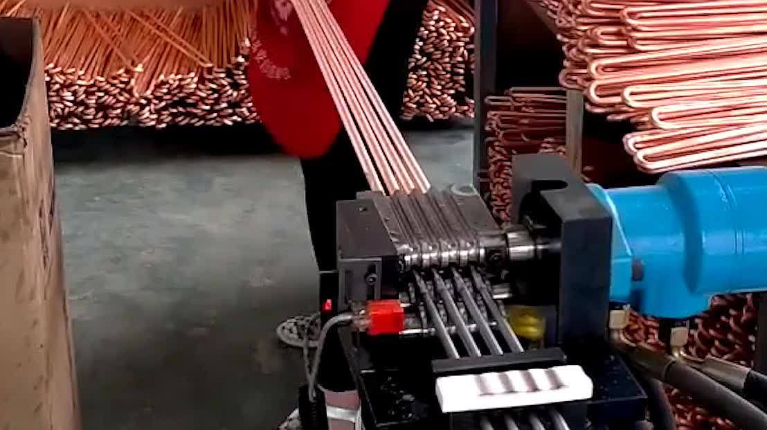 空调制冷铜管生产线,用半自动机器折弯,效率绝对杠杠...