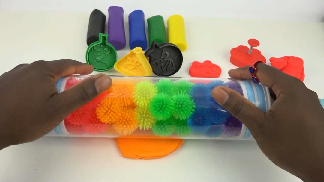 《橡皮泥》愤怒的小鸟橡皮泥印章制作出来的玩具