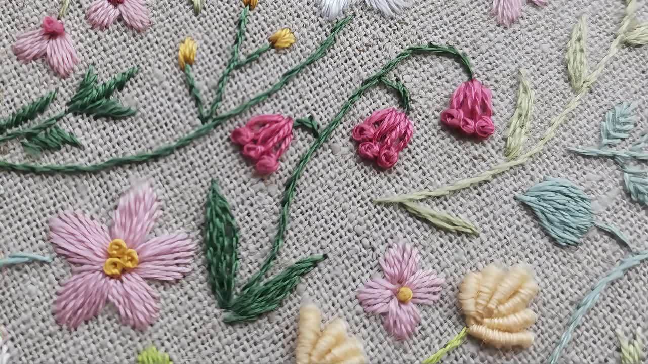 手工刺绣--盼春来8,用这两种针法组合绣铃兰,简单好看又形象