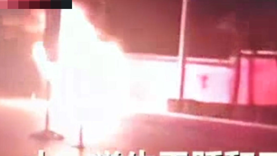 4名大学生放假自驾回家不幸撞车 3人遇难1人仍在抢救