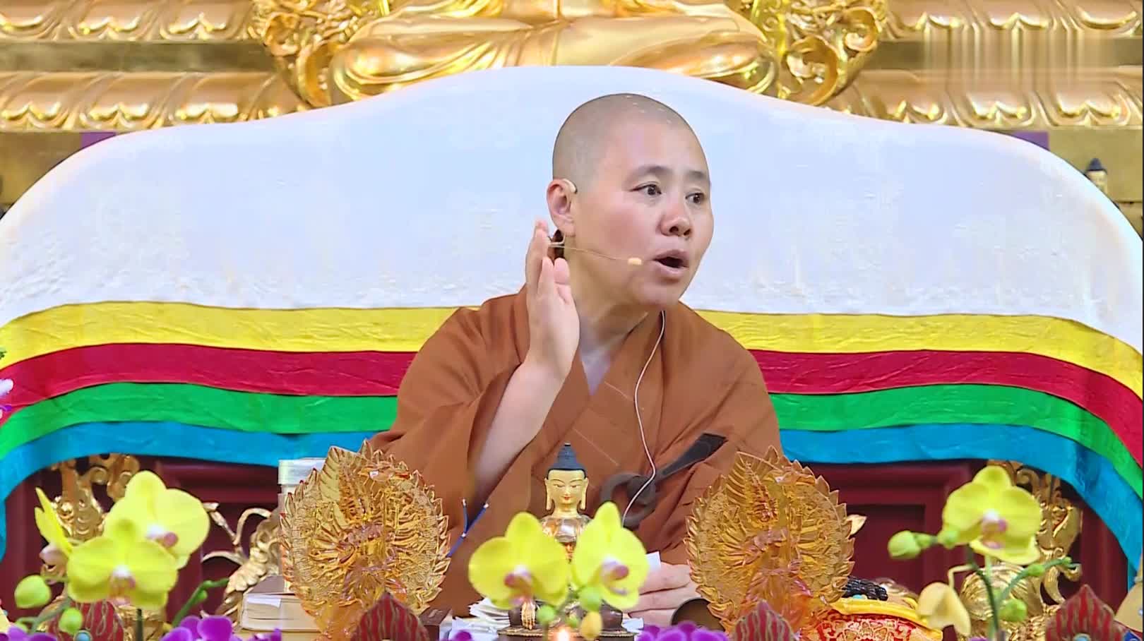 在家居士百年之后,抄的经书,该怎么处理