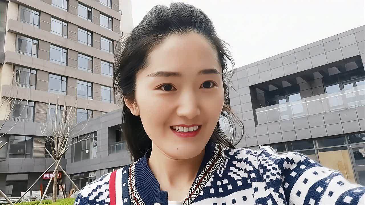 实拍迷你小三居,开放式厨房 _ 客厅当餐厅,可容纳6口人居住?