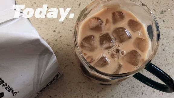 在家也可以自制瑞幸同款生椰拿铁咯～#自制生椰拿铁 #瑞幸咖啡