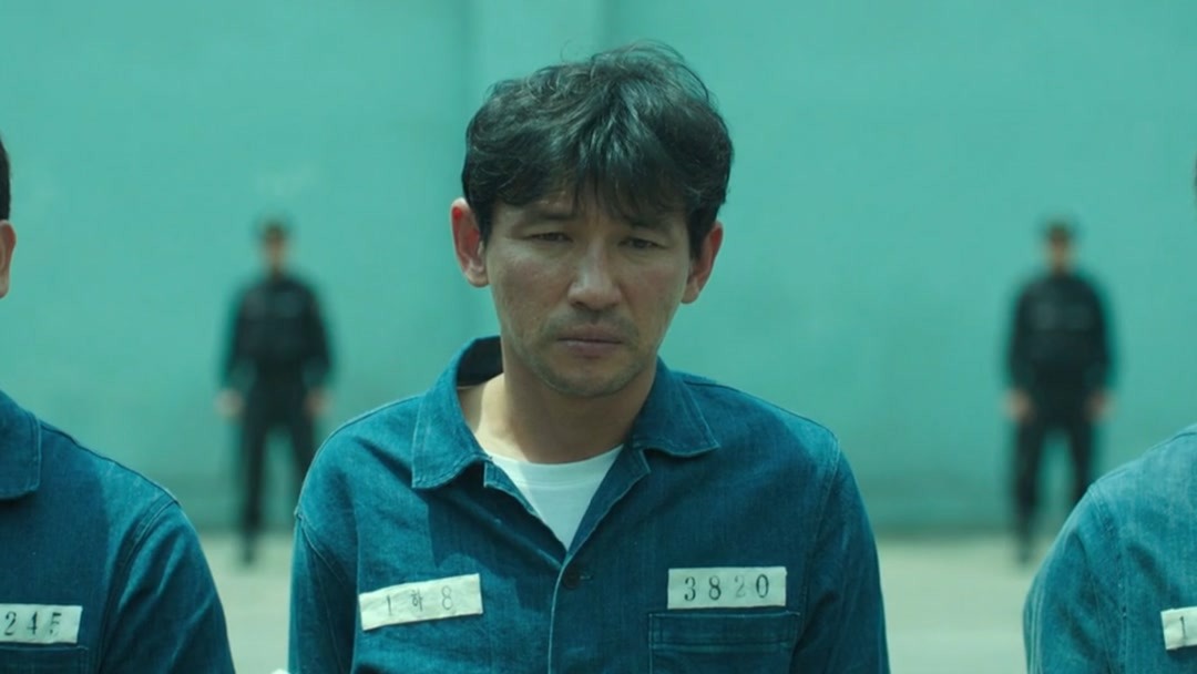 检察官被陷害入狱,意外成为老大,开启了逆袭复仇之路