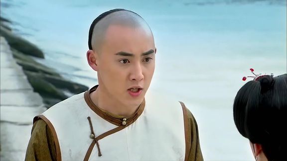 新还珠格格:永琪把小燕子拉出来,向小燕子示爱,这下好戏看了!