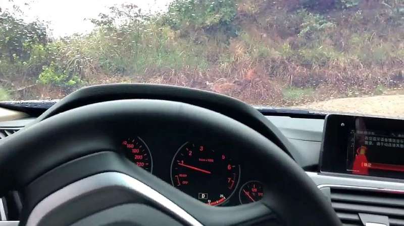 陡坡起步,自动挡会不会溜车,很多司机都不知道!