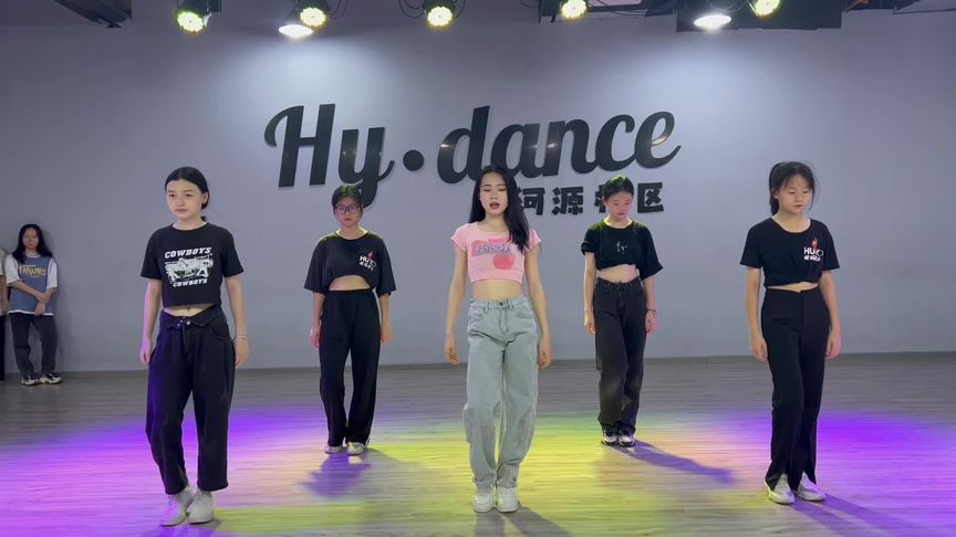 快艾特你的姐妹们一起来叮叮当#叮叮当当舞 #杰星编舞