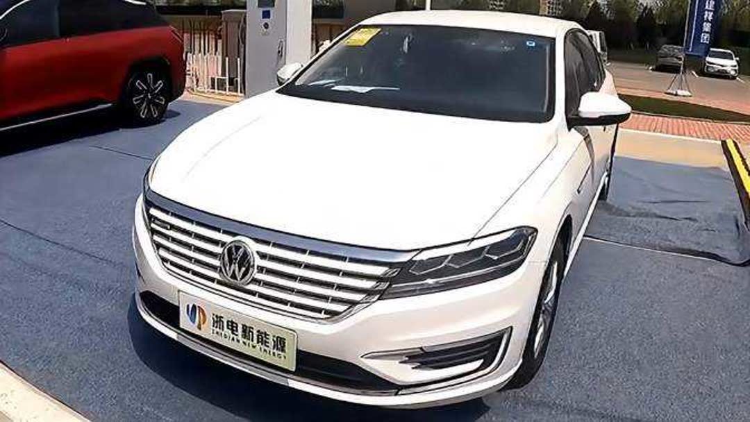 高清实拍2022款全新大众朗逸Plus,比凯美瑞还霸气,我心动了!