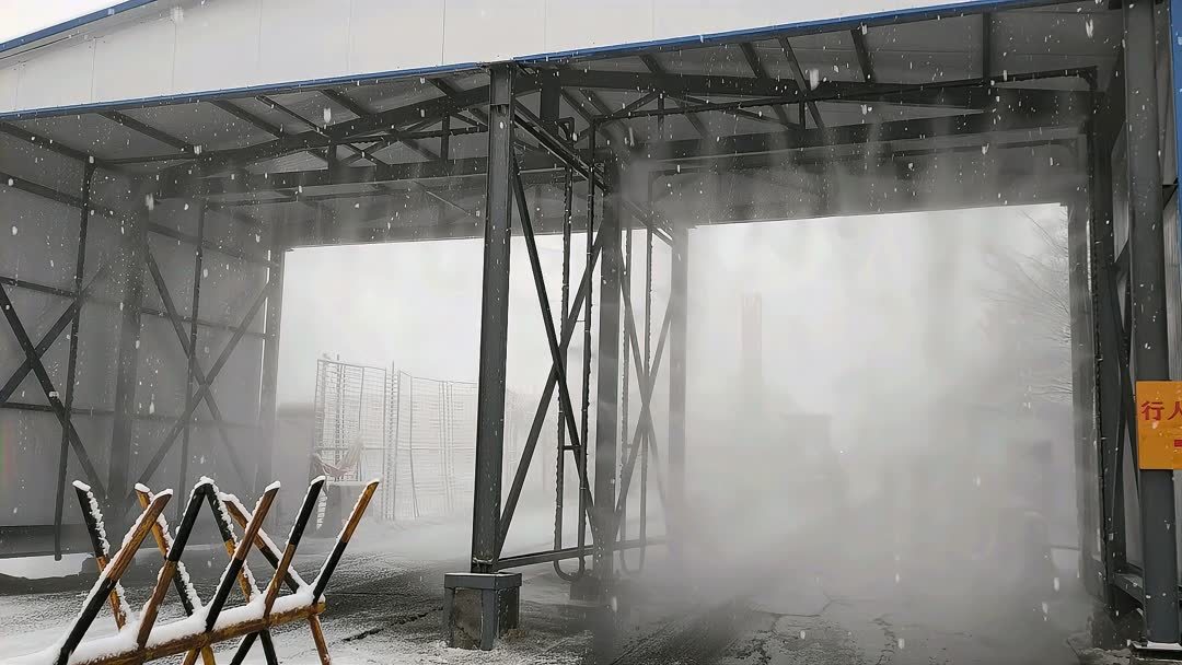 大雪纷飞,国门口喷雾消毒通道设备,详询江西锦胜雾森