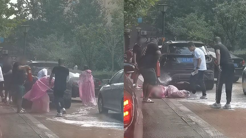 新人结婚伴娘遭多名男子拿灭火器喷,浑身泡沫倒地尖叫,警方回应