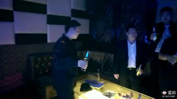 三维保安公司的管理们