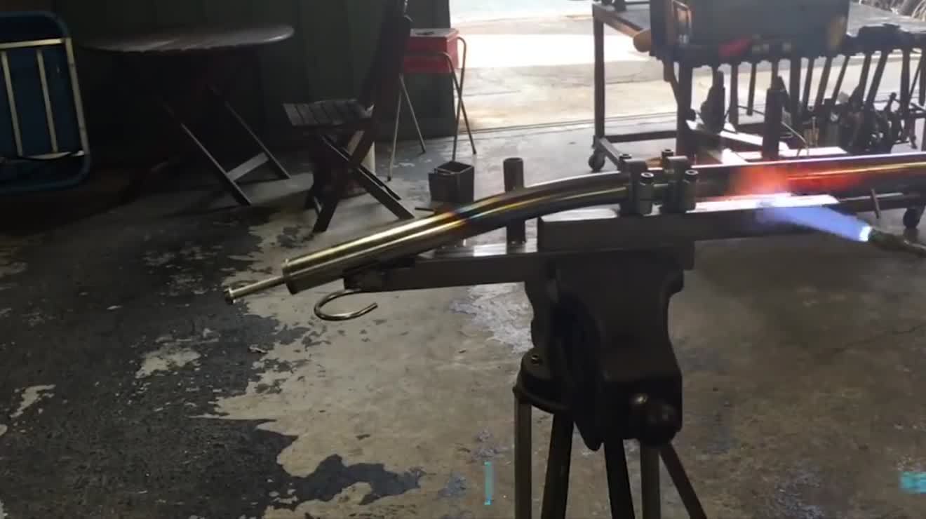 原来钢管是这样折弯的,长见识了!