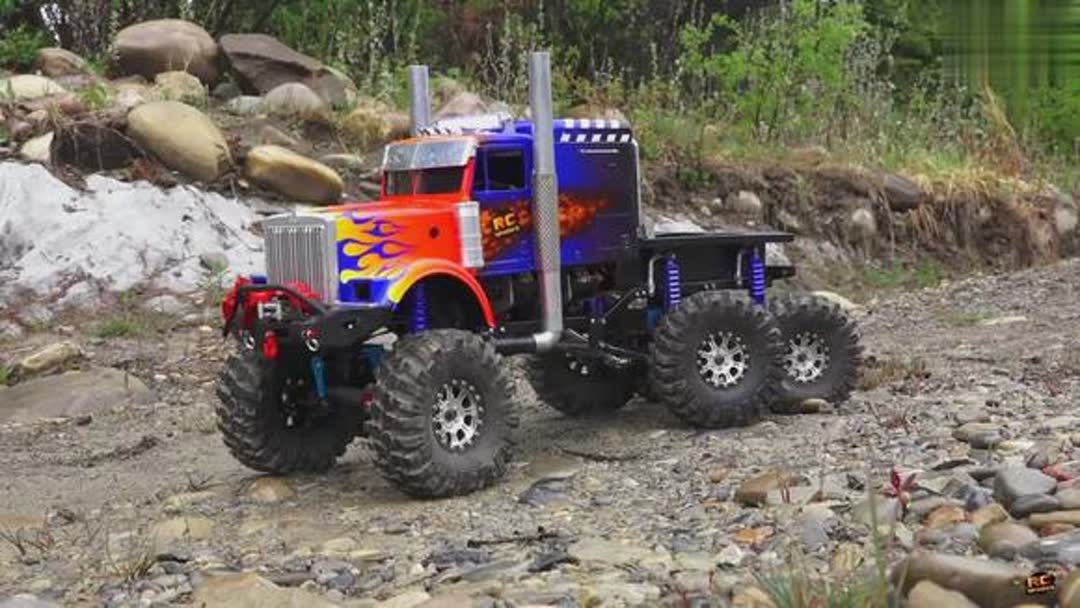 RC攀爬车-擎天柱6x6攀爬车,六轮驱动攀爬车 涉水穿越越野视频