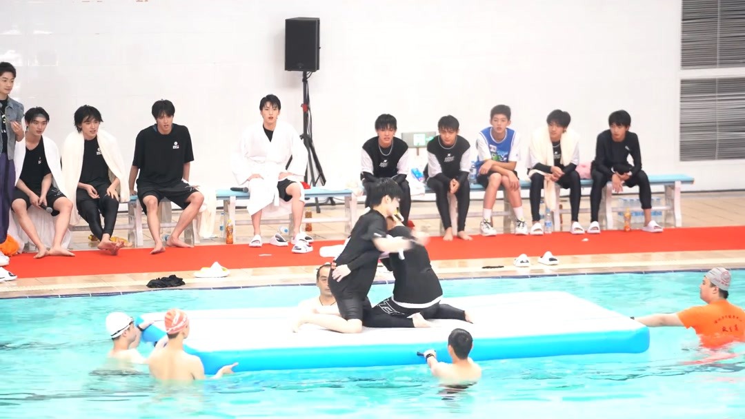 【2022TF家族夏日运动会】时代少年团4K全程饭拍-14.水上摔跤