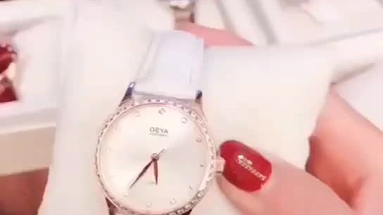 格雅腕表间彰显女性力量,人生里探寻多面真我,不负时光,随性倾心 ,...