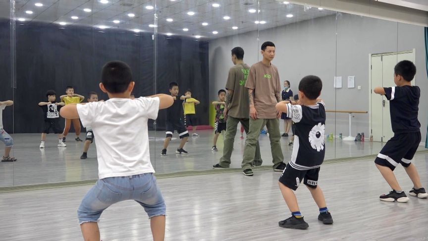 李老师教你从零学街舞之基础动作