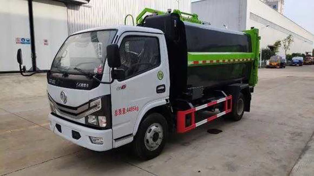 蓝牌7.5方蓝牌挂桶压缩垃圾车