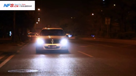 多功能车载充电器