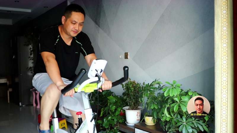 动感单车训练有氧运动,排一身汗,对减肥有帮助吗?