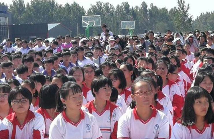 中学被曝不让差生参加中考?教育局:班主任误读政策