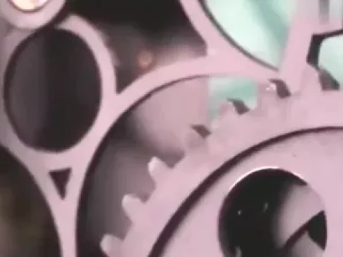 小哥设计了这样一套齿轮传动结构,看起来非常不错