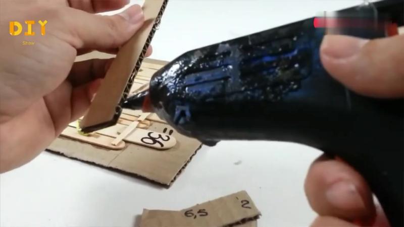 教你如何用折纸制作玩具计算器 创意纸板DIY 手工制作