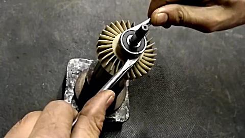 螺丝刀使用时有困难? 这几个小技巧你看看