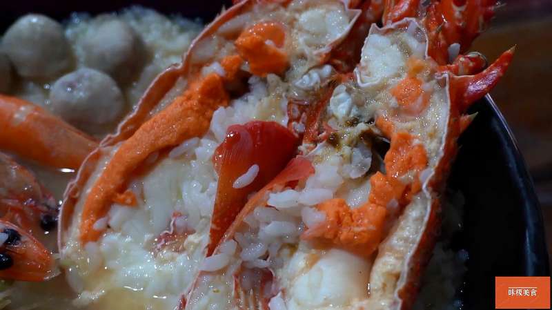 大哥出来后开粥店,就凭一锅鲜甜味美的龙虾粥让他一年买房买车!