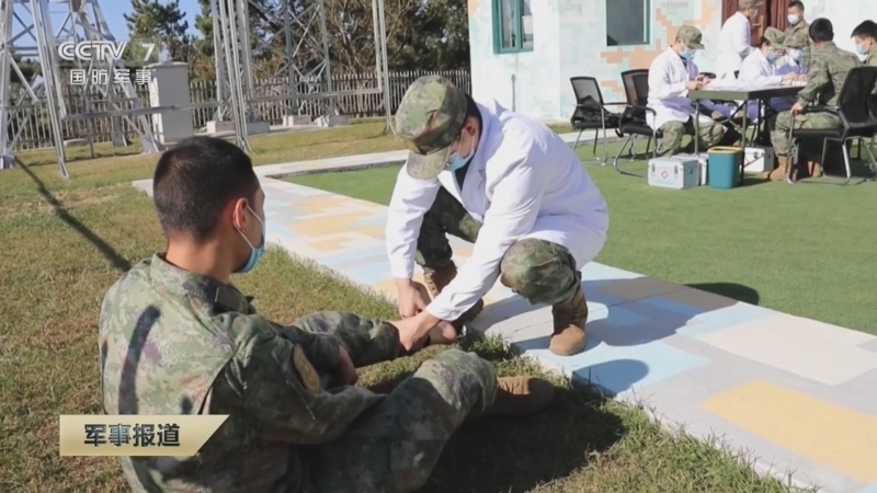 [军事报道]军队医疗队奔赴边防海岛 为官兵送医送药