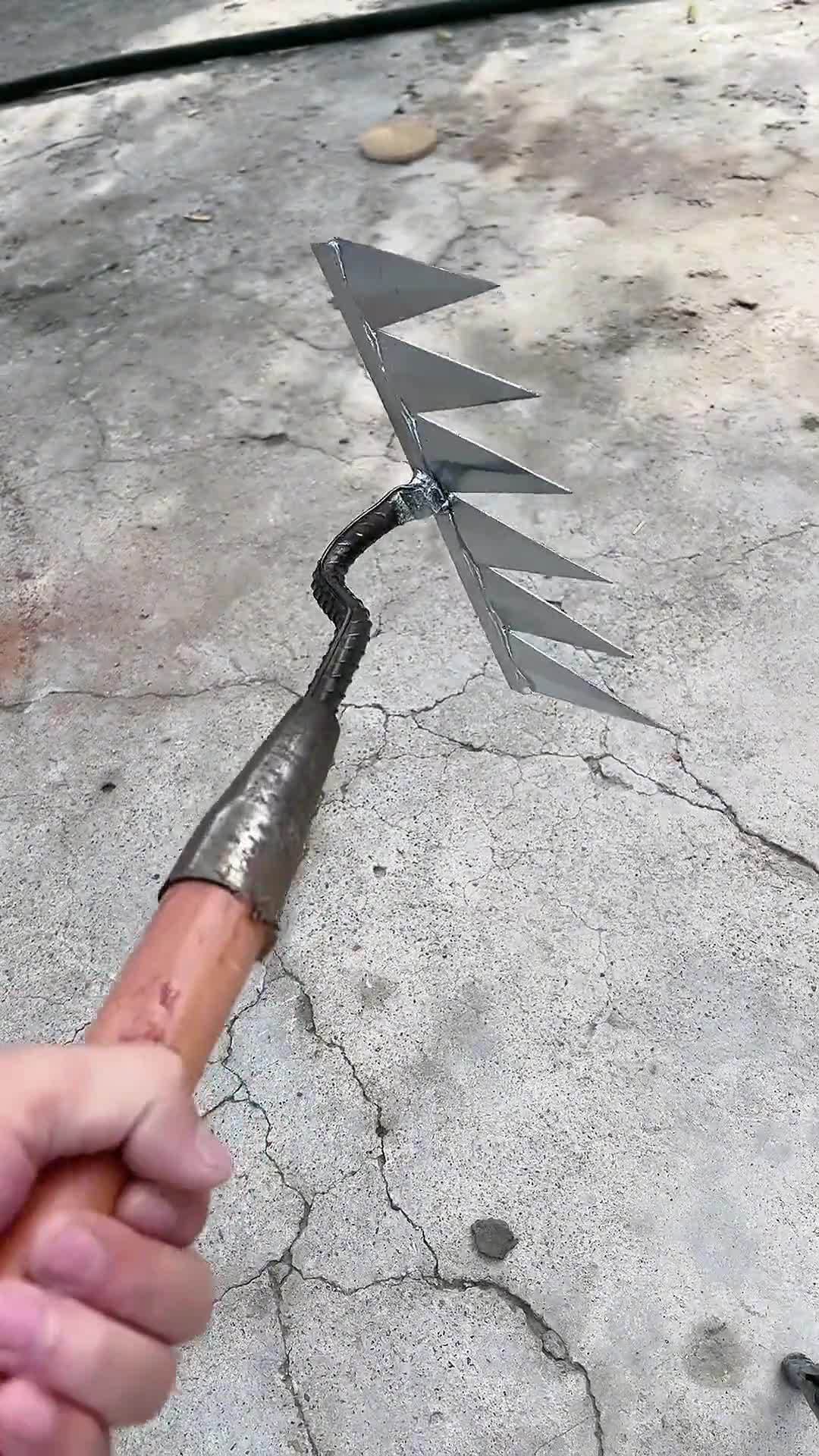 #六齿钢耙 #除草 #农业种植 #大棚种植 #园林绿化 菜园除草就用它很...