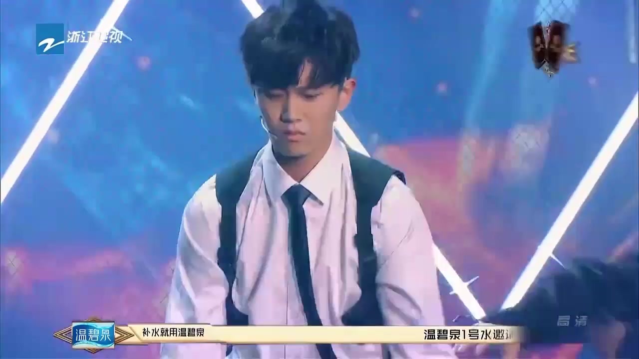 任嘉伦简直是全能boy,现场大秀舞蹈惊呆众人,女观众请控制一下