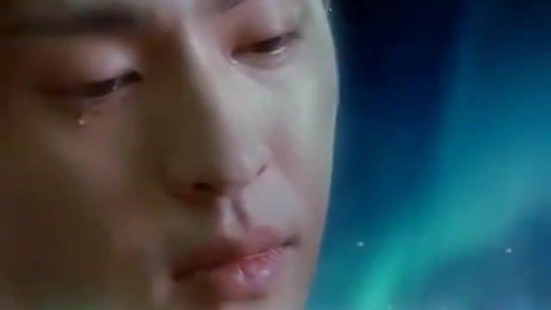 《香蜜沉沉烬如霜》杨紫邓伦吻戏高甜 三世轮回的爱情