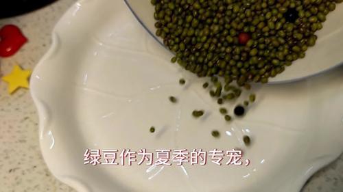 绿豆汤这样做好处非常多,这是85岁老中医告诉我的方法