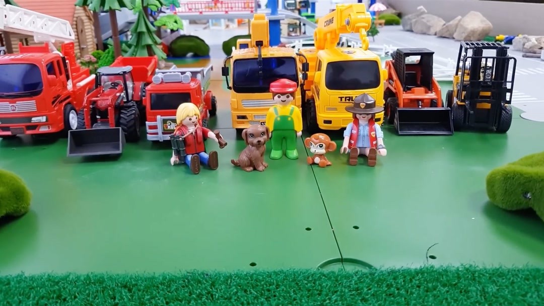 工程车救援队 第8集 沙堆里面的小汽车