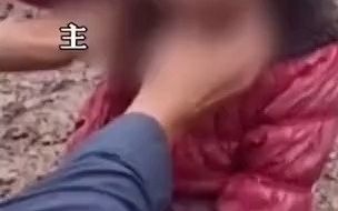 假的!央视曝光短视频卖惨套路 为搏眼泪会掐孩子!