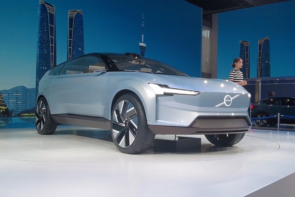 以后的沃尔沃都长这样?对开门的沃尔沃Concept Recharge了解一下